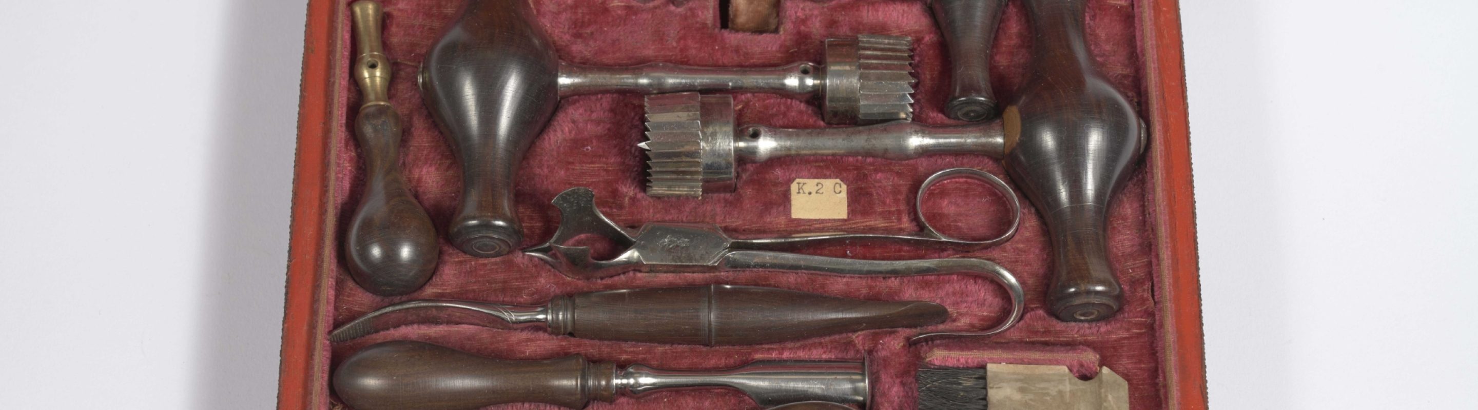 Hunterian Museum | Surgical Instrument Collection